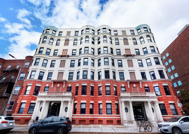 Smart Tips for Renting Your First Apartment – Rental Estate Realtor Pro